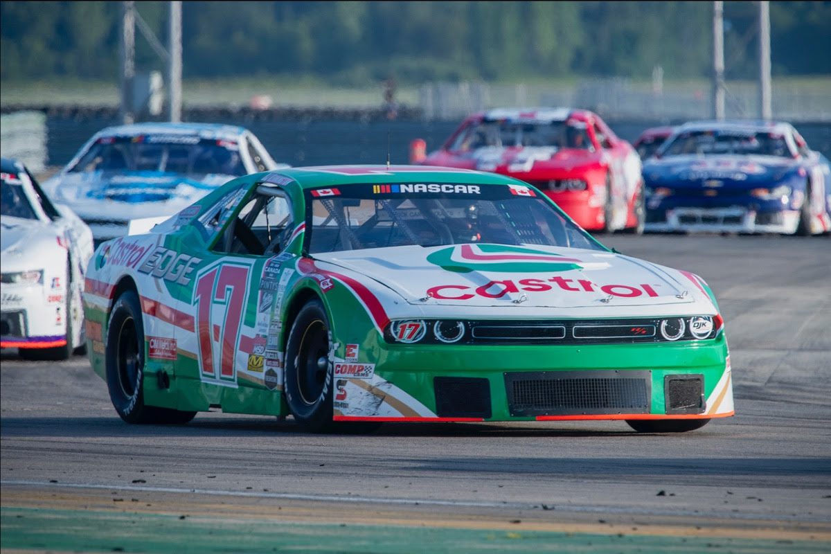 Kennington Battles to the Finish at ICAR - NASCAR Canada Series